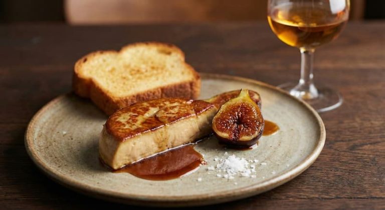 21+ Legendary Hungarian Dishes to Eat in Budapest (2025 Local's Guide ...